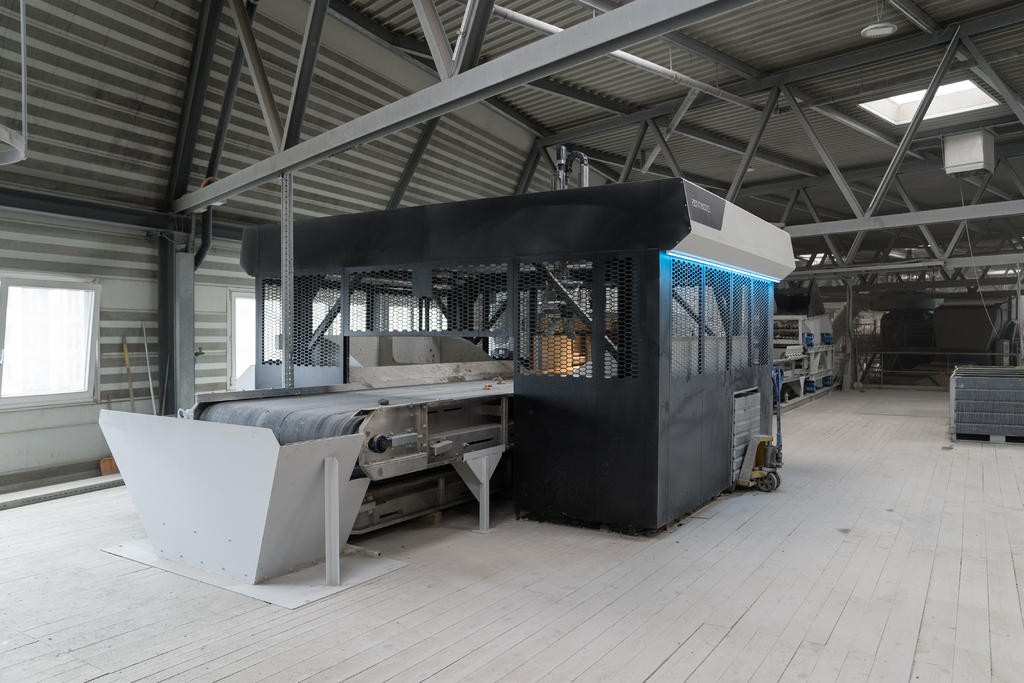 Spross triples down on investment in safe sorting with ZenRobotics | Hub-4