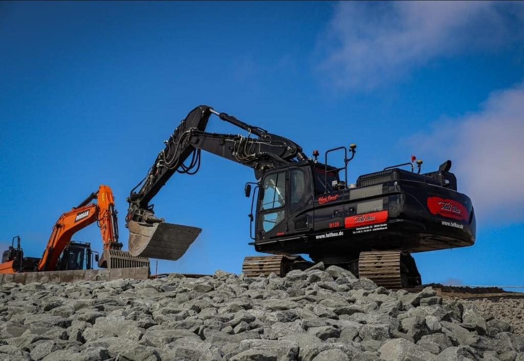 Doosan DX255NLC Excavator helps protect Norderney Island | Hub-4