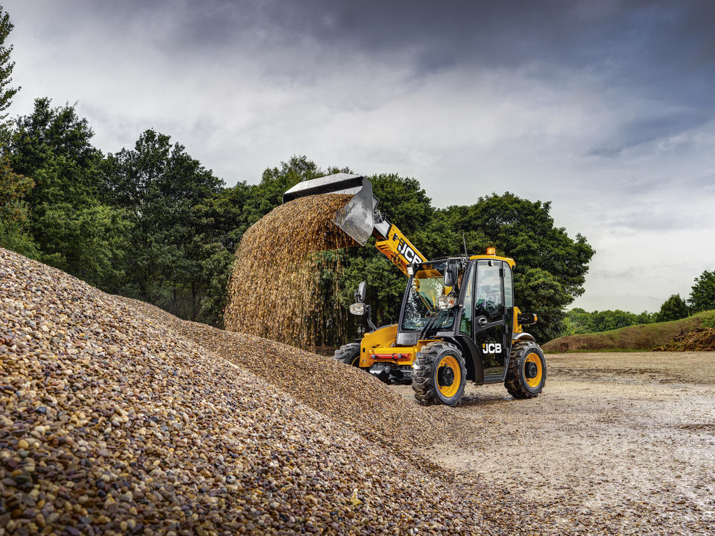 Compact JCB Loadall set to make mighty impact. | Hub-4