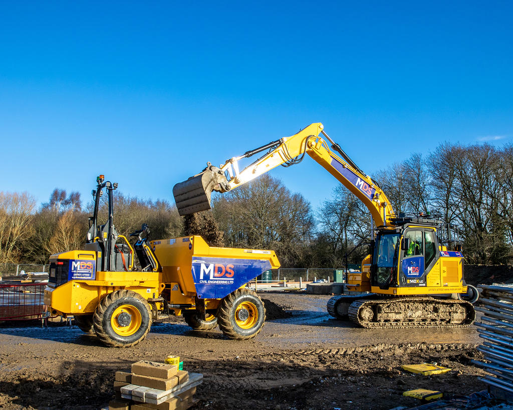 MDS expands with a £1.1 million JCB deal;. | Hub-4