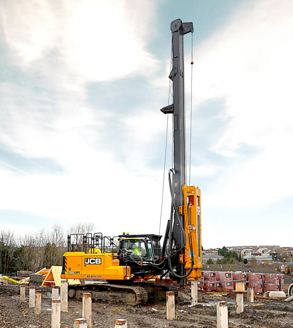 JCB excavator proves the foundation for success | Hub-4