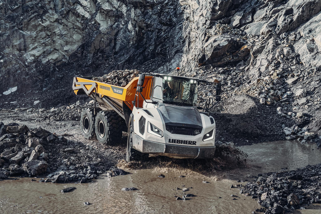Powerful machine for the extraction industry: The Liebherr TA 230 ...