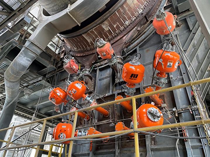 Storage Sorrow: Loosening Silo & Hopper Clogs in Cement Plants | Hub-4