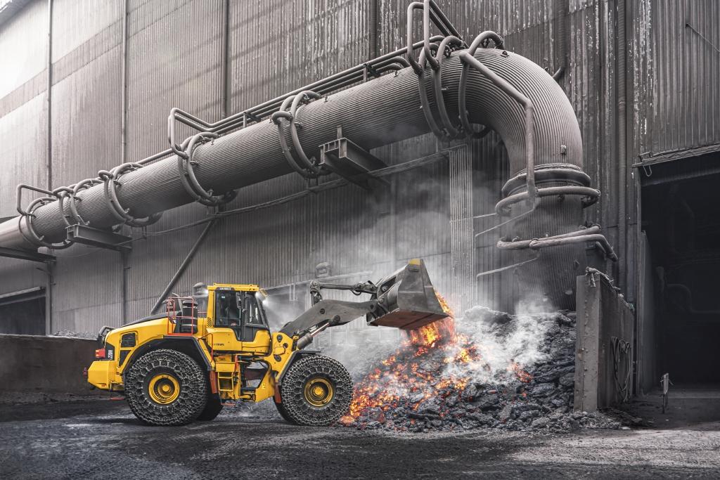 New slag handling bucket is hot stuff | Hub-4