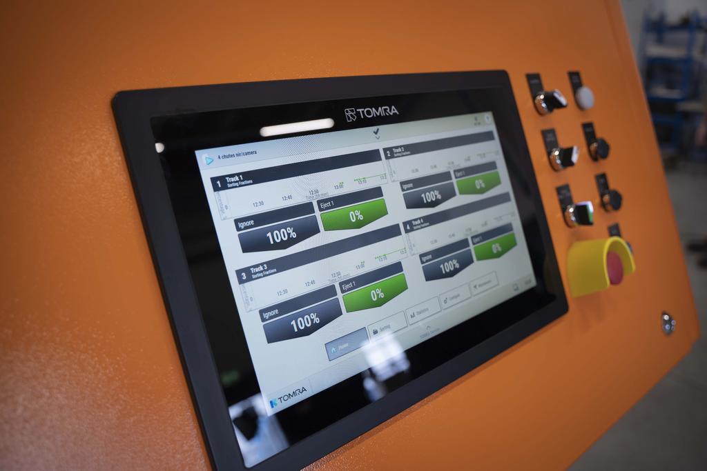 TOMRA introduces the new INNOSORT™ FLAKE for unrivalled flake sorting ...