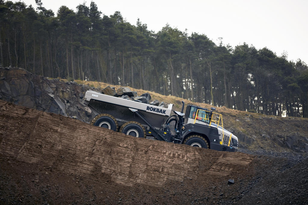 Ironclad Rokbak RA40 passes Tennessee test | Hub-4