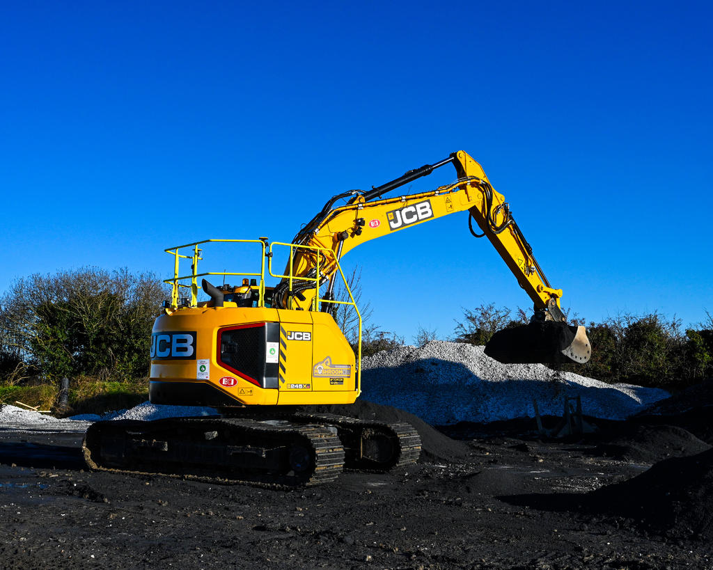 JCB X Series on the right track for Mushroom Civil | Hub-4