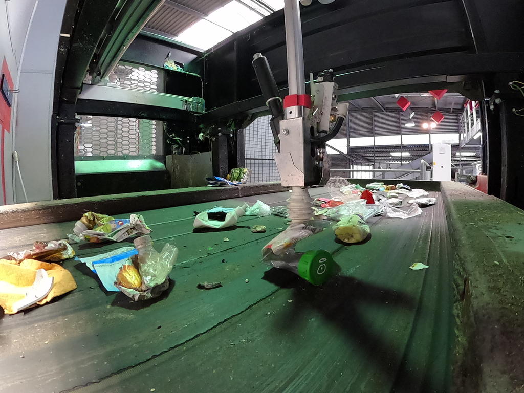ZenRobotics launch fourth generation of Waste Sorting Robots | Hub-4