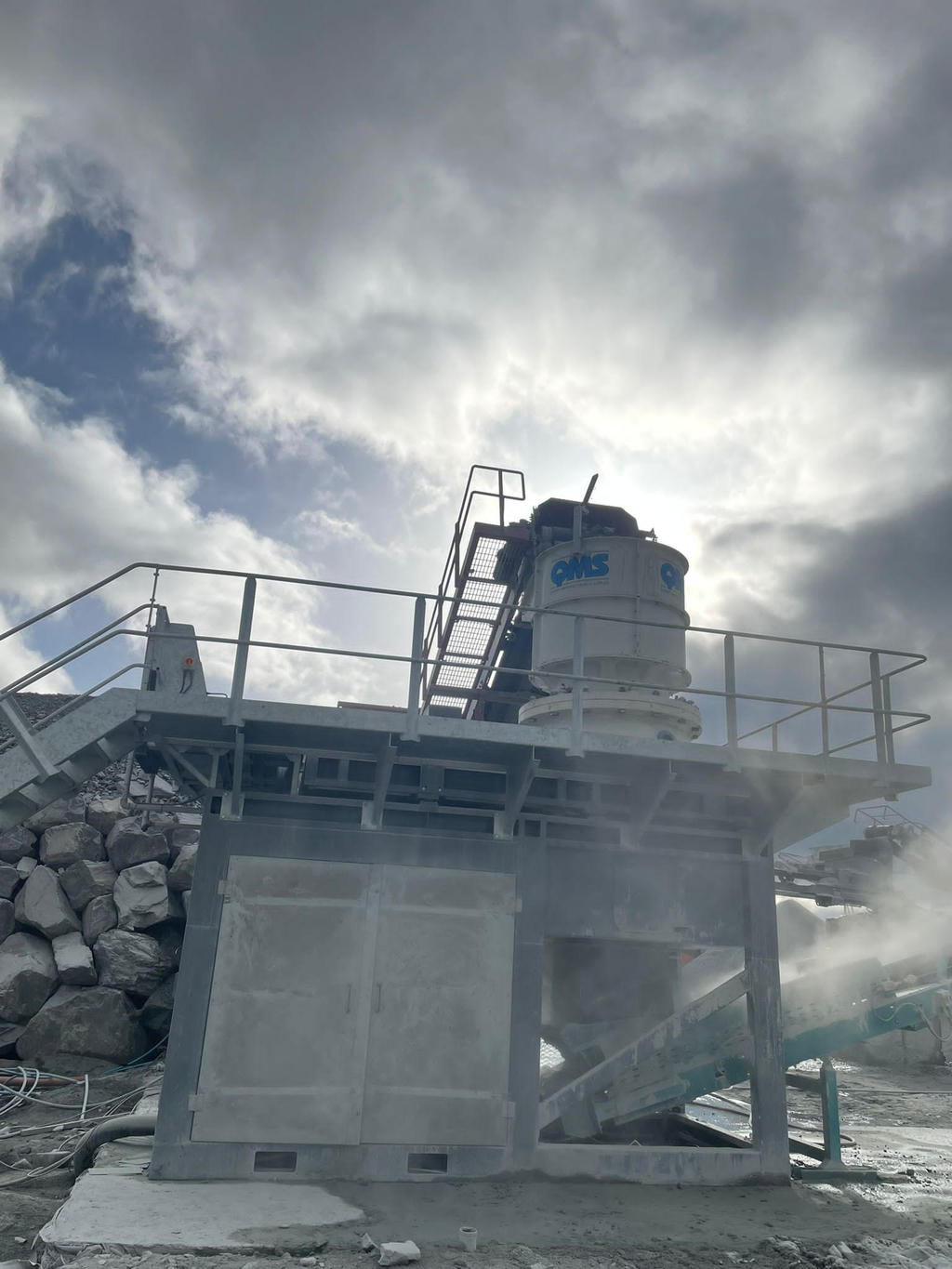 New QMS B4 modular cone crusher saves Perry Quarry Products £78,000 per ...