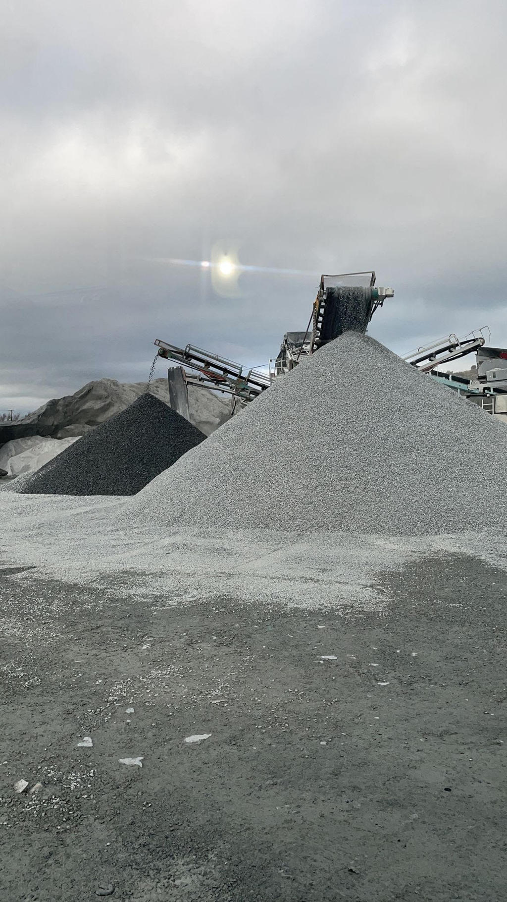 New QMS B4 modular cone crusher saves Perry Quarry Products £78,000 per ...