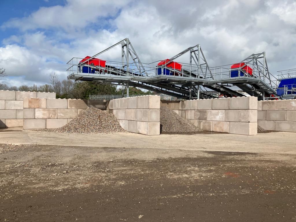 Allstone Speedy Skips invest in a state-of-the-art wash plant supplied ...