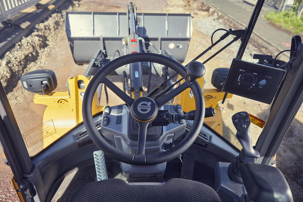 Better, faster, easier: meet the enhanced Volvo L30 and L35 wheel ...