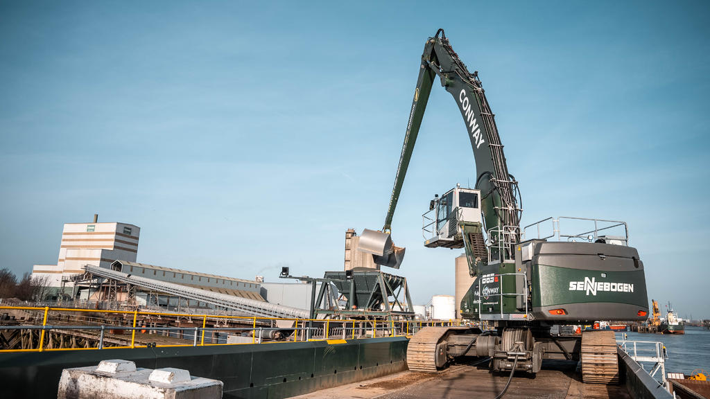 FM Conway invest in a 100 tonne Sennebogen 865E Fully Electric Hybrid ...