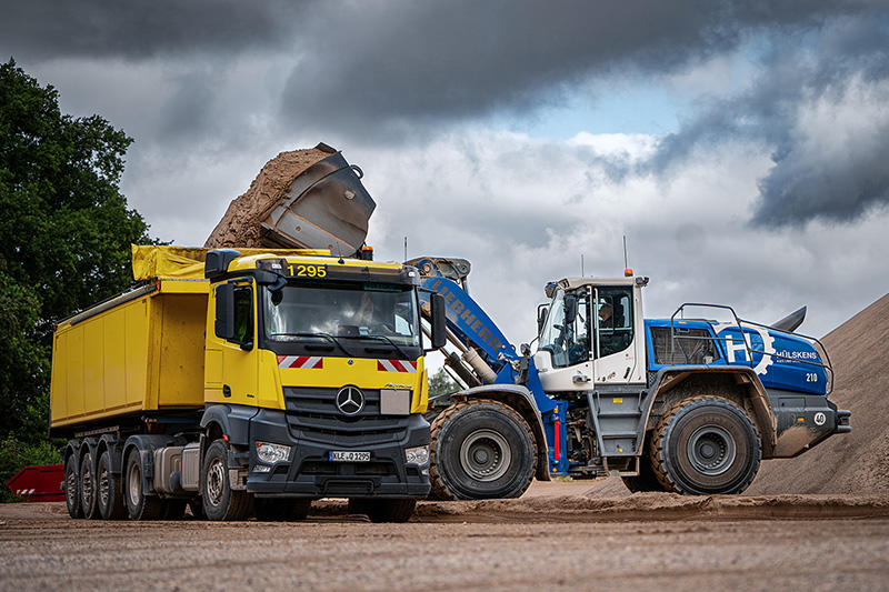 Sand kings: XPower wheel loaders and their smart machine concept are ...
