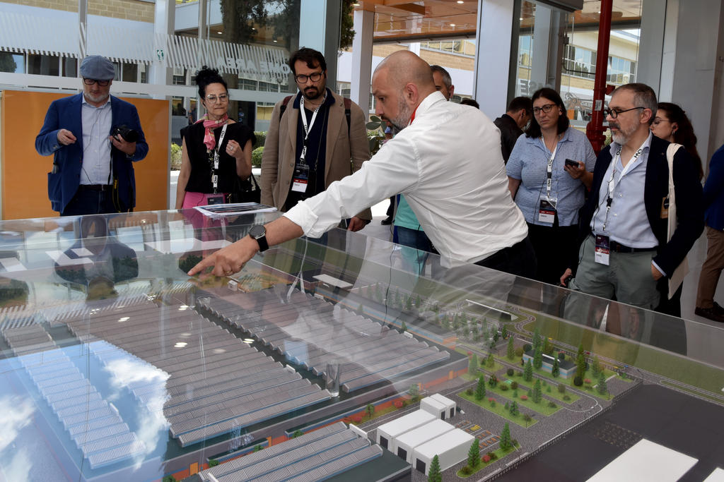 CNH inaugurates electric compact wheel loader production line in Lecce ...