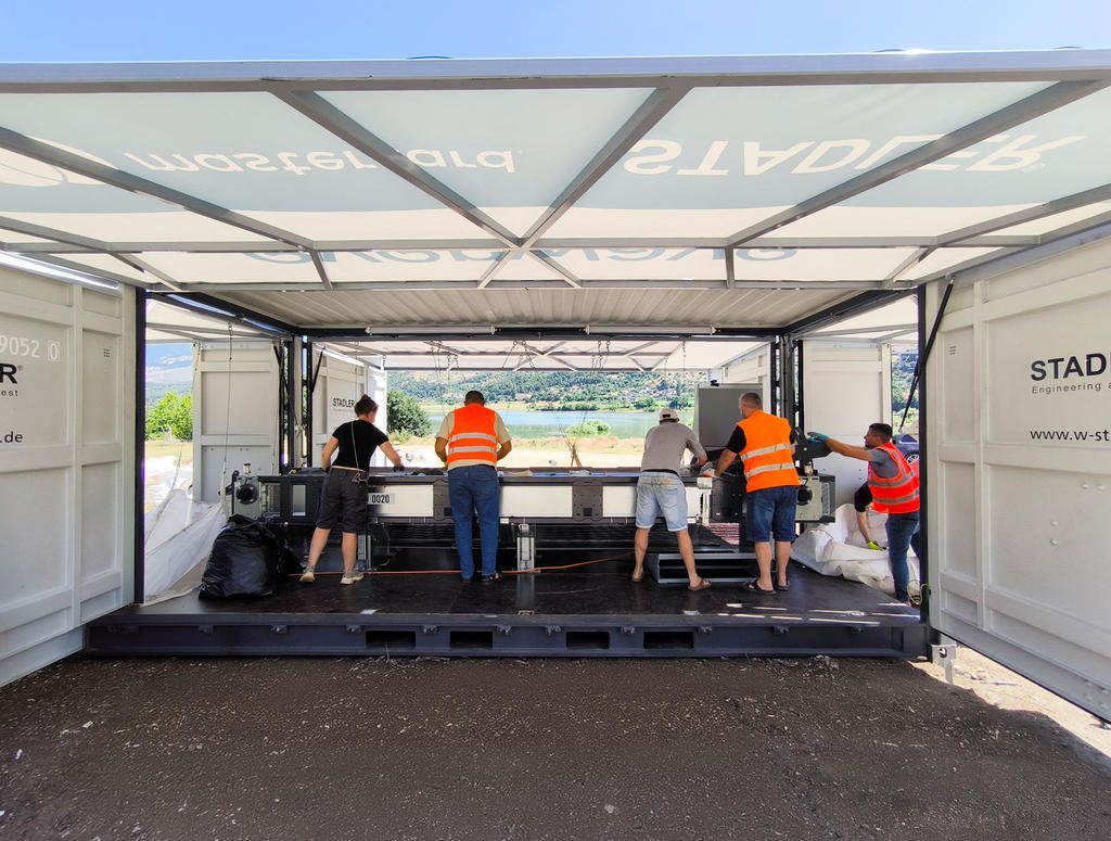 STADLER and everwave join forces to deploy SortX, the world’s first ...