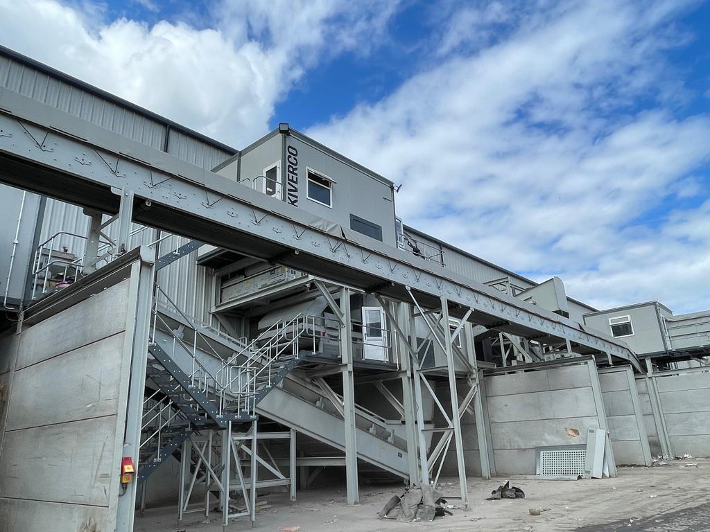 Ward unveils UK’s most technologically advanced waste plant. | Hub-4