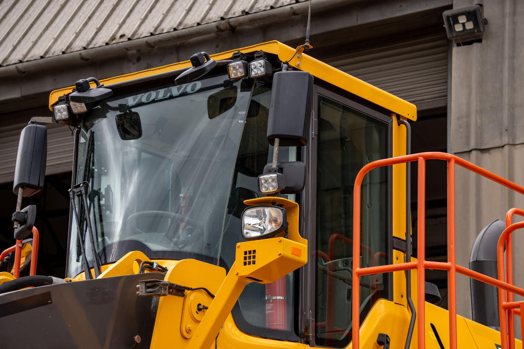 Volvo L350F rebuild demonstrates potential for sustainable industry ...