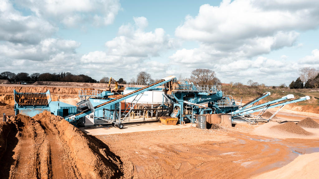 Mick George invests in a new state-of-the-art wash plant from CDE which ...