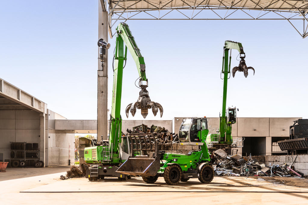 Metal sorting at the scrap yard | Hub-4