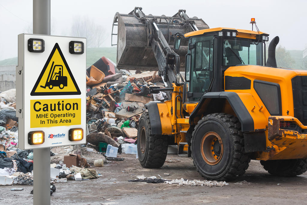 How to manage vehicle safety around material handling equipment. | Hub-4