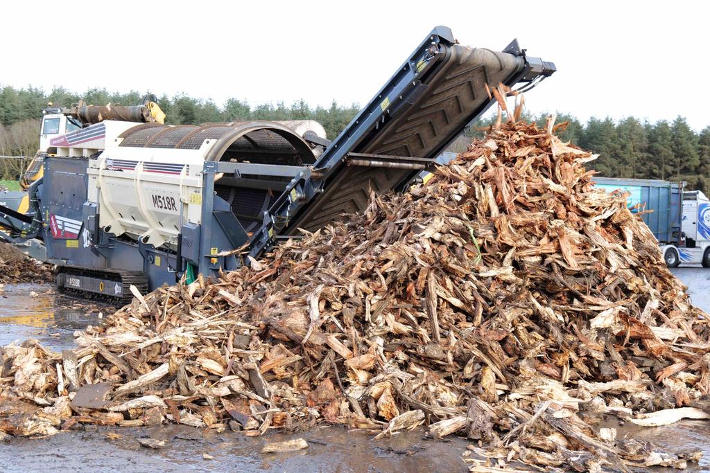 MCHale Plant Sales brings best of Komatcu, Metso & MDS to CQMS show | Hub-4