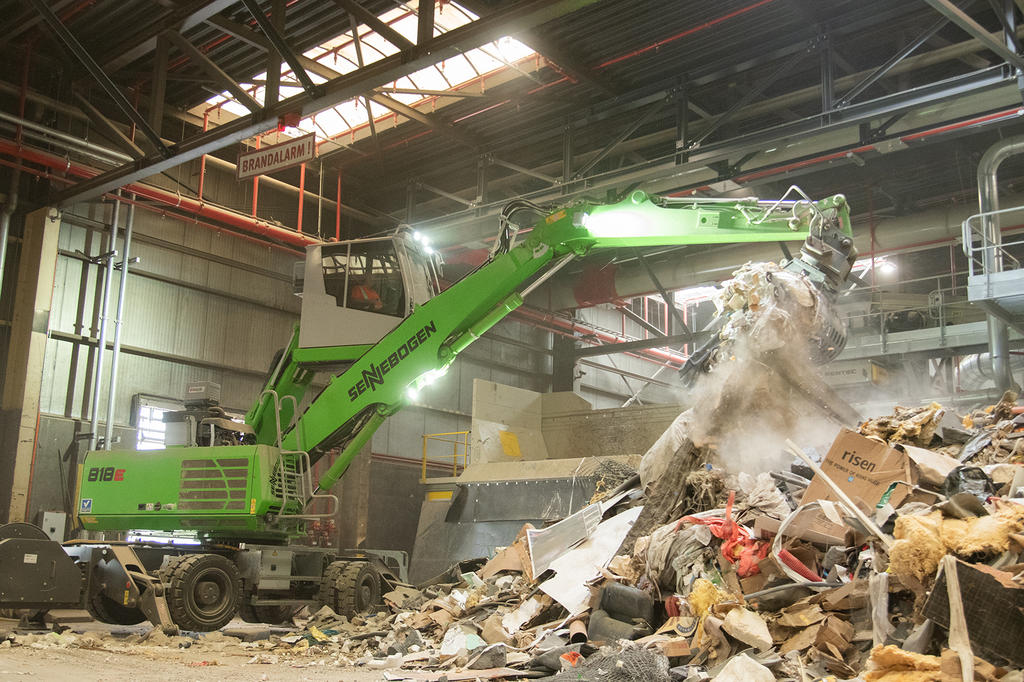 Sorting plant relies on emission-free material handler | Hub-4