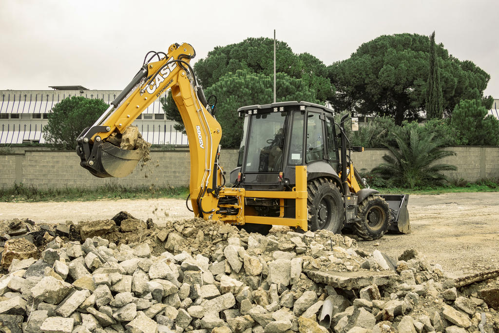 The latest Evolution of CASE Construction Equipment´s Iconic 580SV ...