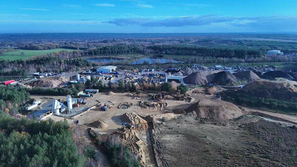 Collard Group completes acquisition of 40-acre quarry in Eversley | Hub-4