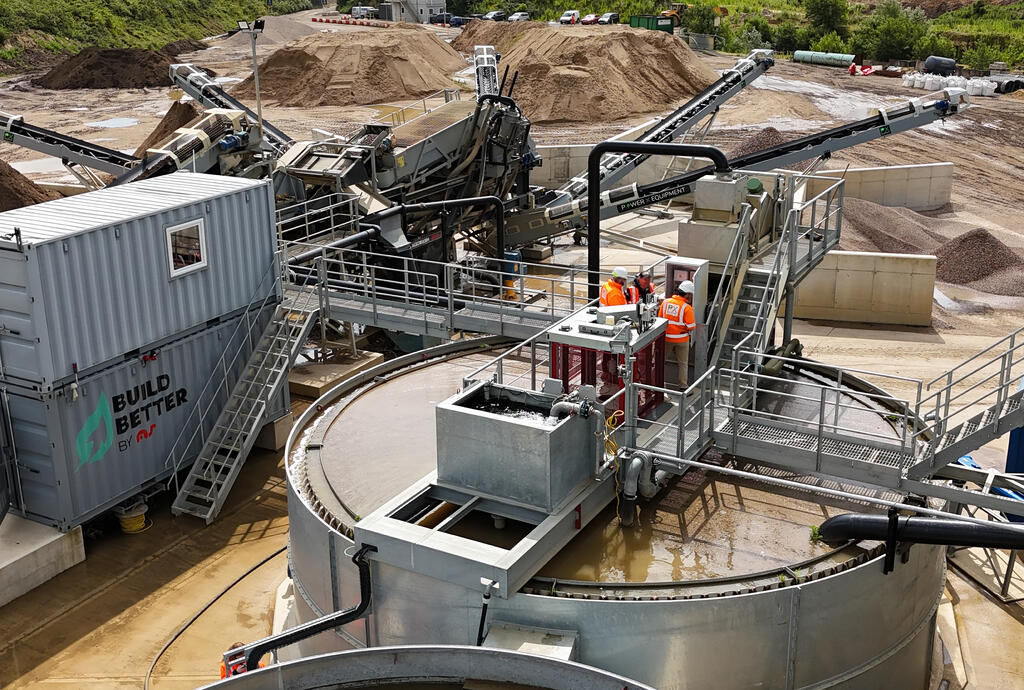 PowerX Equipment – Driving Performance for the Aggregate Industry | Hub-4