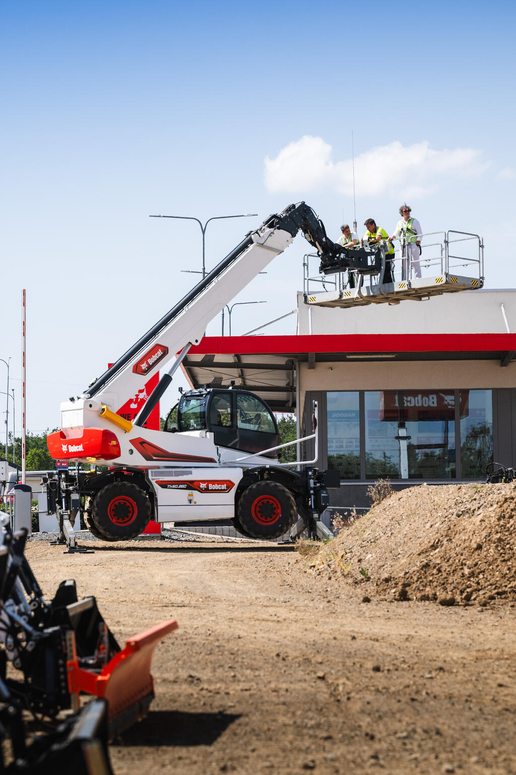 A New Era for Bobcat Loaders Unveiled at Demo Days 2026 | Hub-4